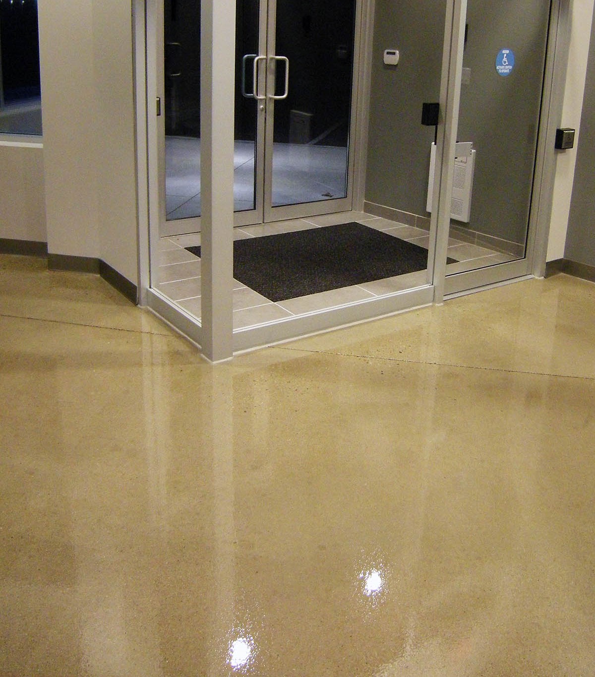 Natural Clear Epoxy Floors